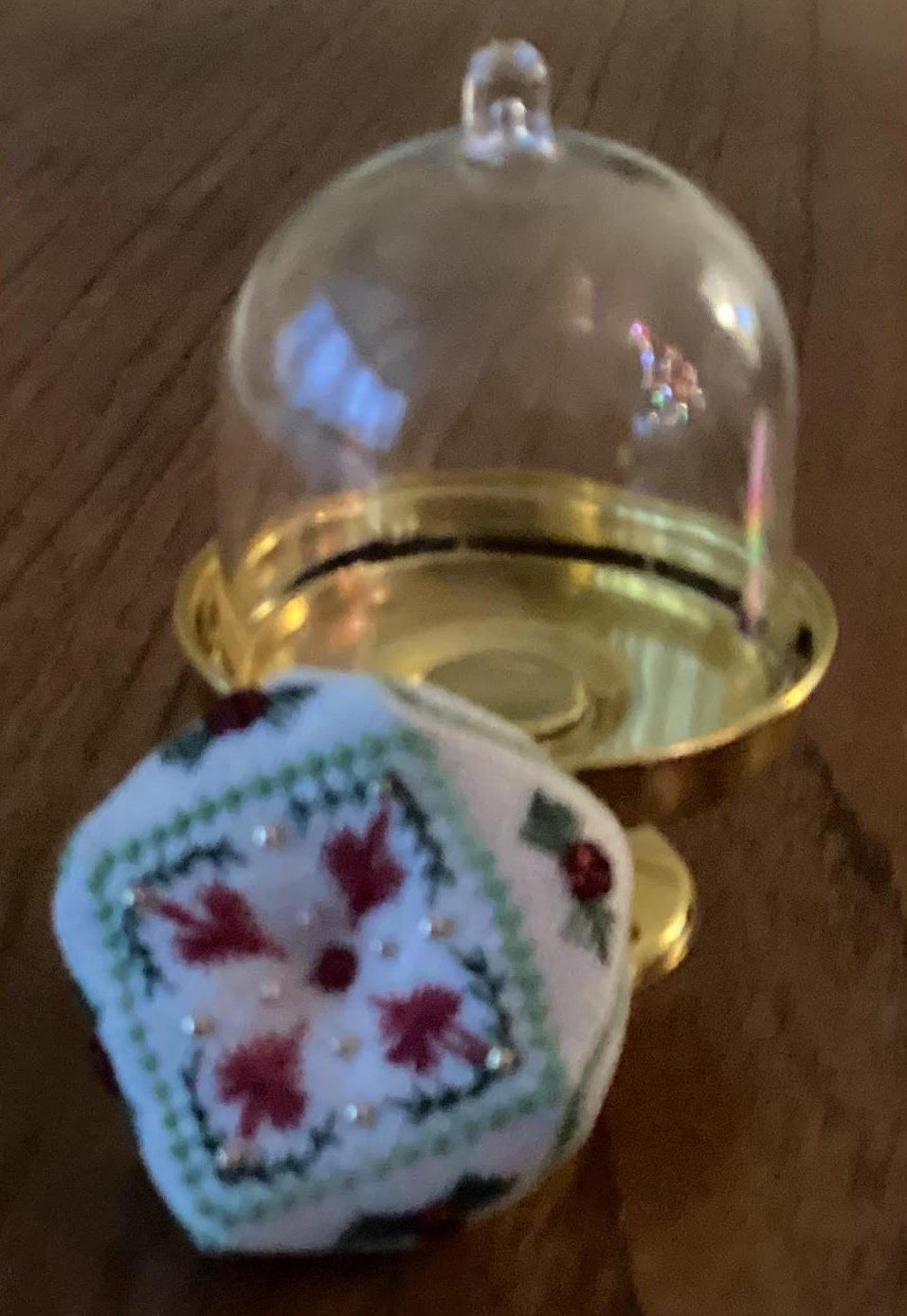 Barbara Leach – One of Five tiny Biscornuments – pattern from The ...